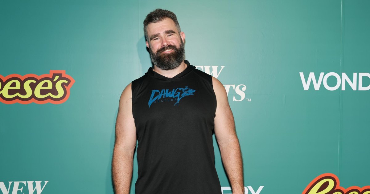 Jason Kelce's Surprising Encounter with a Palm Reader at Super Bowl 2025